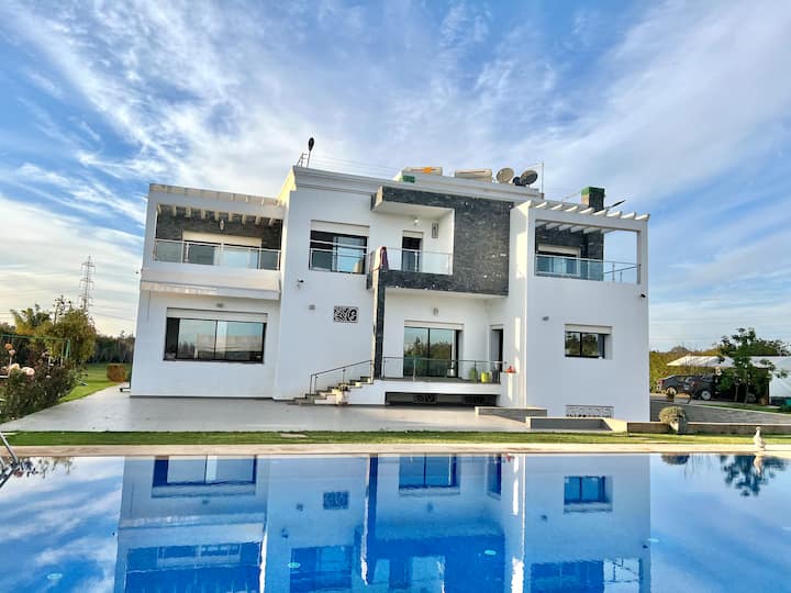 Villa D'exception Piscine Privée Et Confort Absolu - Morocco