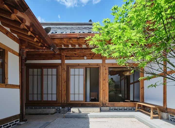 Exclusive Hanok, Tradition&comfort, 5 Min To Anguk - Seoul