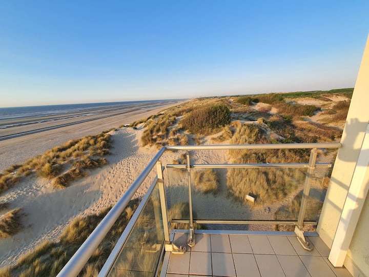 Superbe Appartement Front De Mer, Trois Chambres - Bray-Dunes
