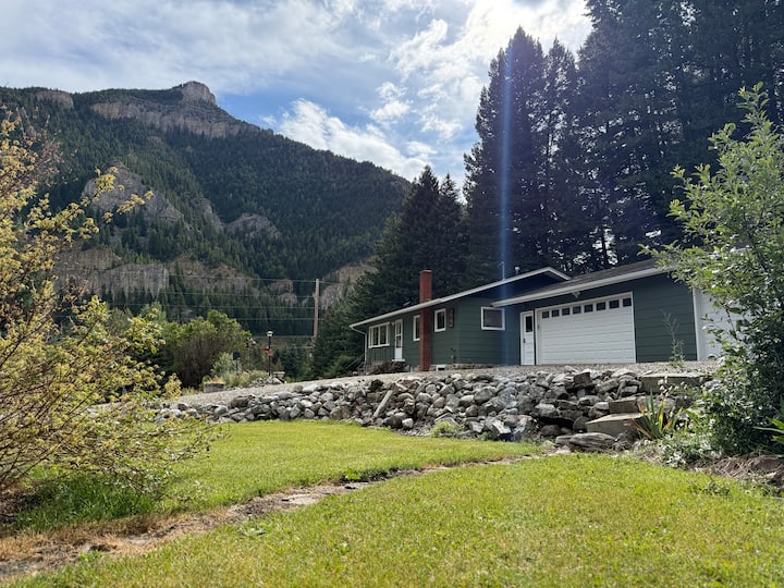 Mountain Home Between Bozeman & Big Sky - Big Bear Lake, Montana