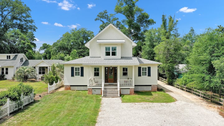 The Foley House | Beach | Owa | Sports | Shops - Foley, AL