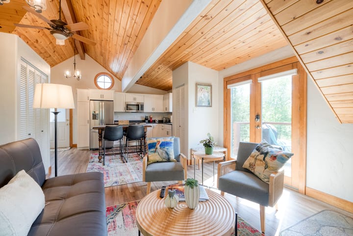 Lakeview Studio - Whitefish