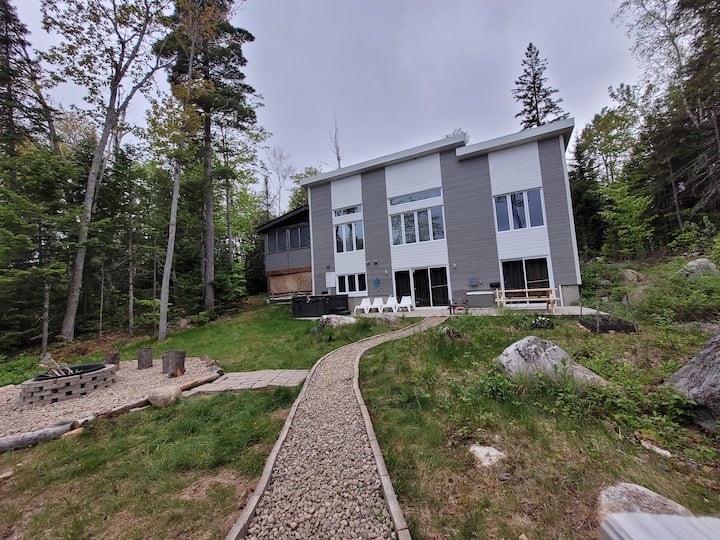 Chalet Moderne Au Bord De Lac, 4 Chambres & Spa - Saint-Hippolyte