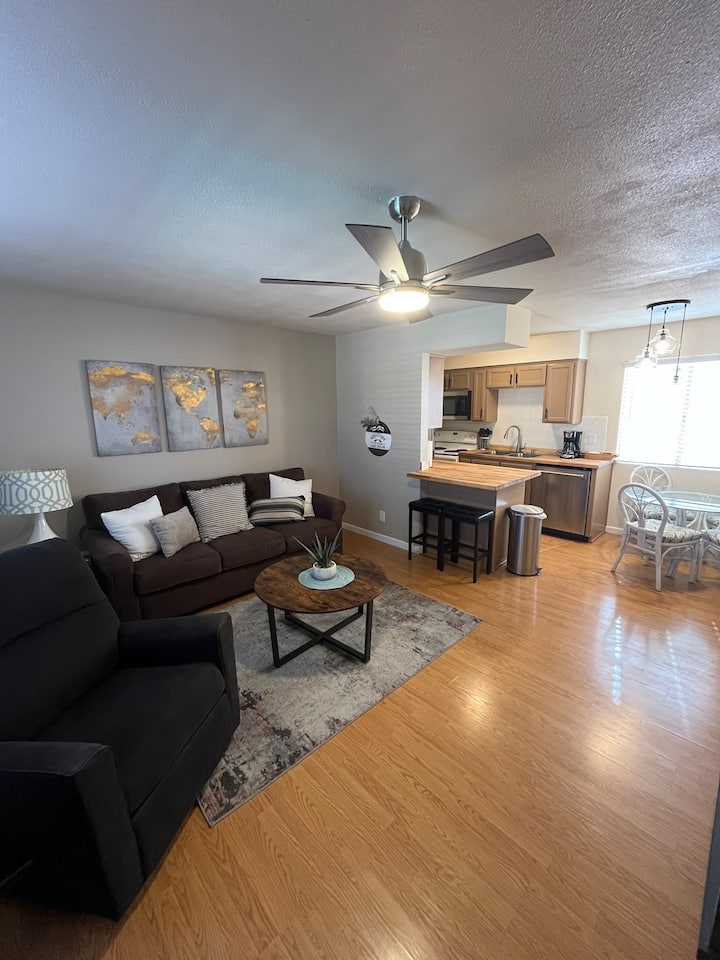 Cute Condo In Hidden Palms - Lake Havasu City, AZ