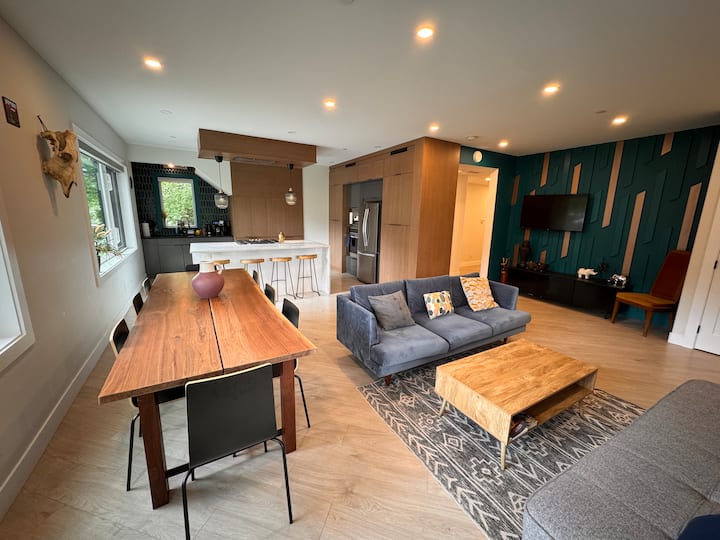 Slice Of Squamish Paradise! - Squamish