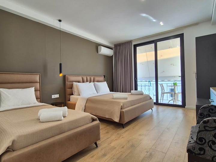 Augusto Retreat - Urban Comfort 2 - Saranda