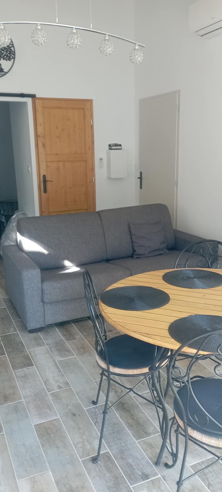 Gîte  Climatisé Au Bord Du Lac, Terrasse Privée - Pyrénées-Orientales