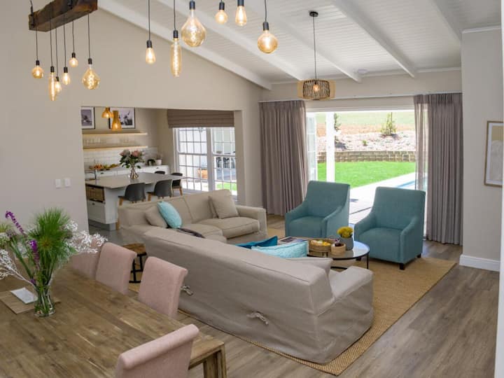 Sunset Farm Stellenbosch - The Barn - Stellenbosch