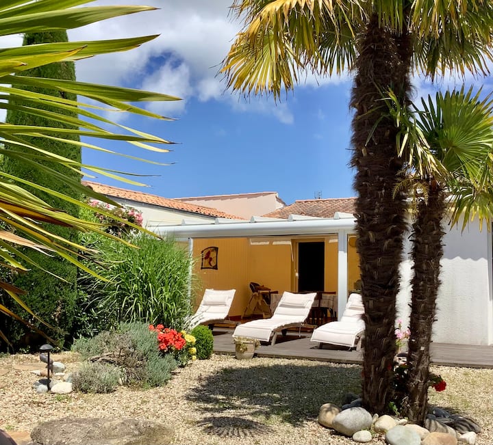 Ravissante Maison Avec Spa, Beau Jardin Et Garage - Île de Ré
