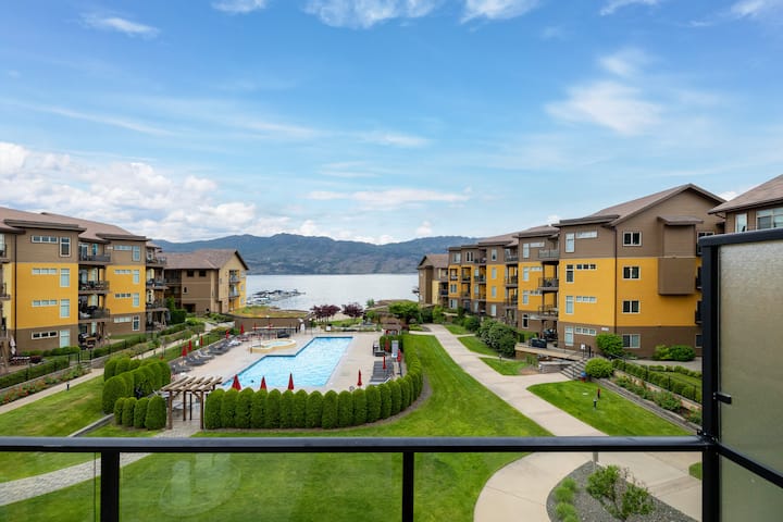 Okanagan Lake Beachfront Condo W/ Boatslip Option - West Kelowna