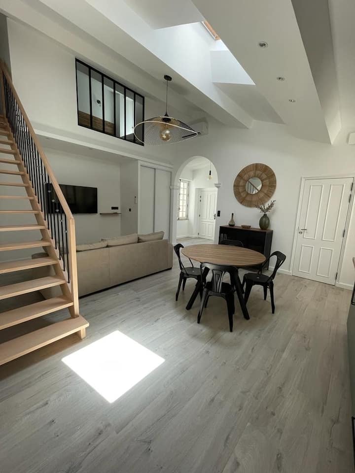 Appartement Duplex Clim/parking/ Centre Historique - ibis budget Avignon Centre