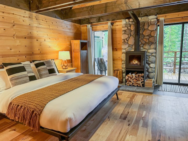 Timberline Family Cabin For 12 W/ Hot Tub! - Mount Hood, OR