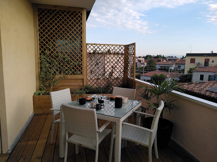 Bilocale Zona Fiera/stazione Fs - Padua