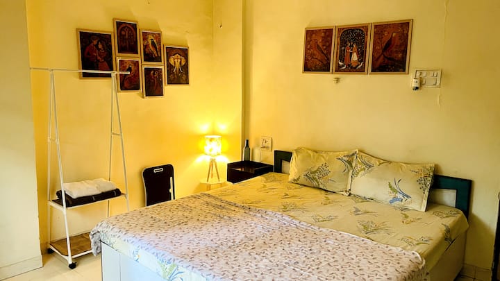 Entire Private Room In Baner Row House - Pune