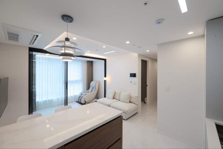 B-1) 강남서초 신축 풀세팅 레지던스 /장단기임대 - Seoul