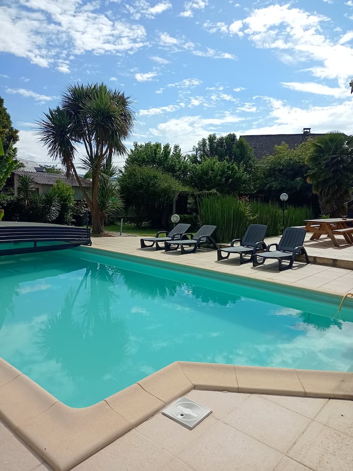 Maison Au Cœur Des Pyrénées 4 Chambres - Piscine - Tarbes