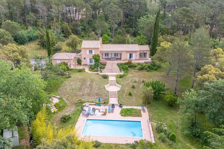 Golfe De St Tropez,villa,6 Ch,14 P,3 Sdb,parkings - Les Arcs