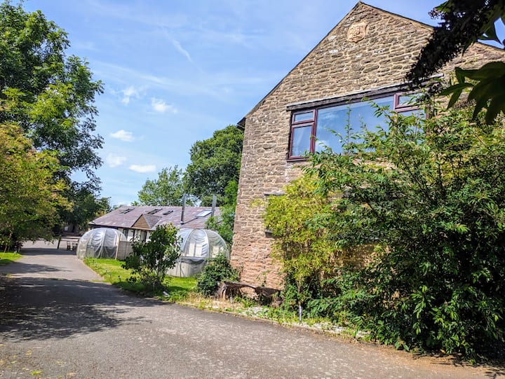 The Warm Hearth: Whole Estate - Hereford