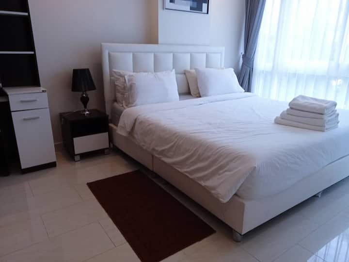Grand Avenue Condo . Central Pattaya - Pattaya City