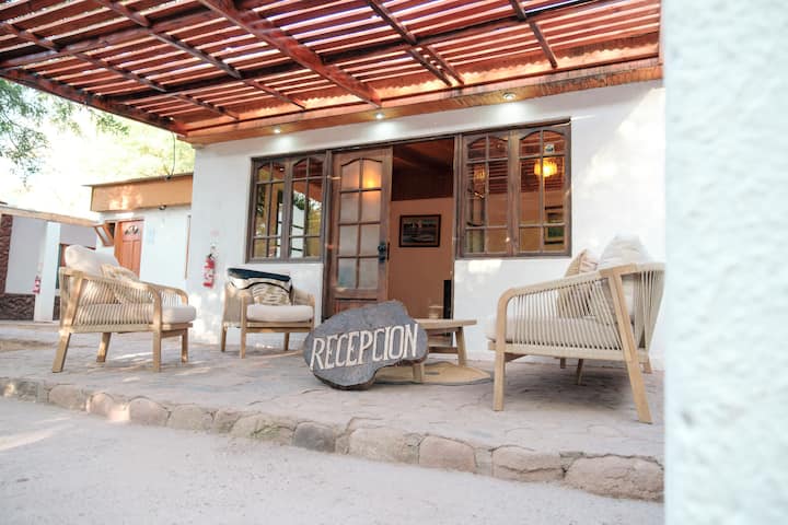 Matrimonial, Piscina, Cochera, Desayuno Incluido - San Pedro de Atacama
