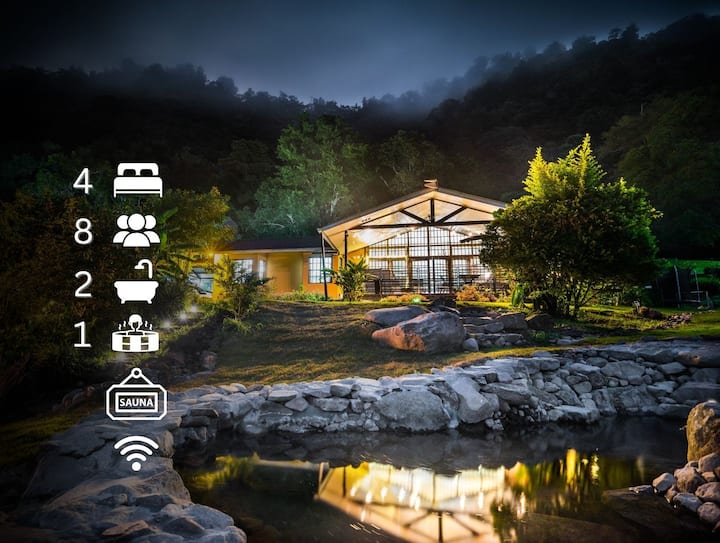 King Bed & Hot Tub In Cloud Forest Mountains - Panamá