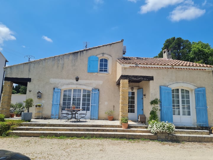 Maison Provençale Avec Jardin - Monteux