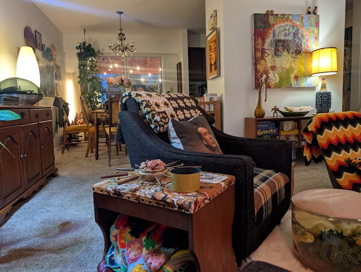 Peaceful 4br Retro Escape In Heart Of Creston - Creston