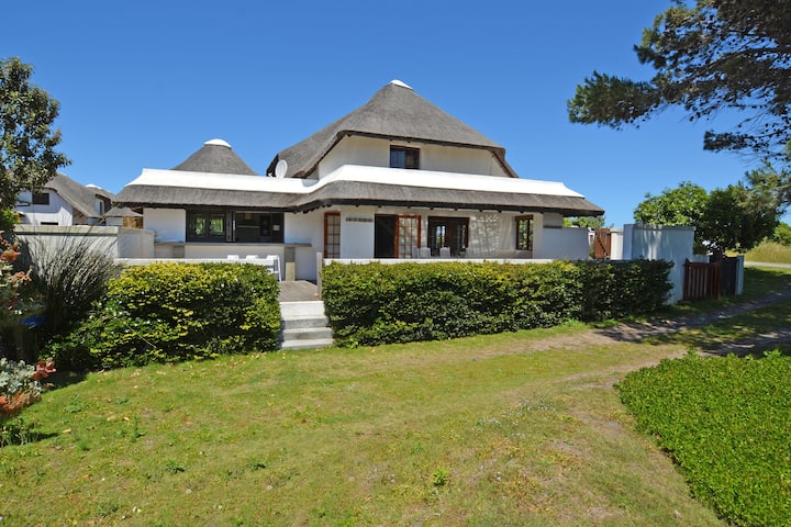 "Pine Cottage" - Saint Francis Bay