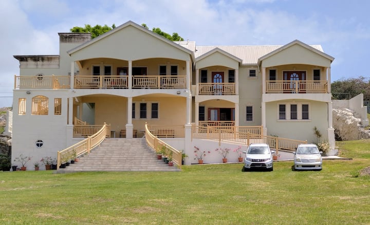 La Caz - The Ground Floor (3 Bed 2 Bath) - Barbados