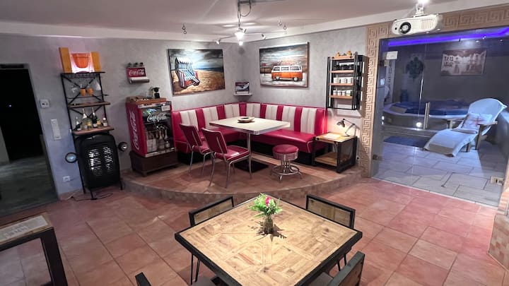 Marcel Bruckmanns Ferienwohnung Mit Spa - Basic - Düsseldorf