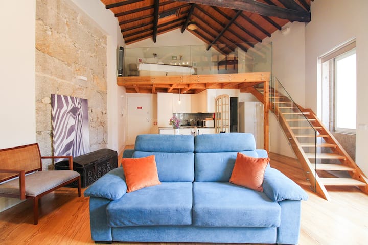 Mouzinho Mezzanine - Porto