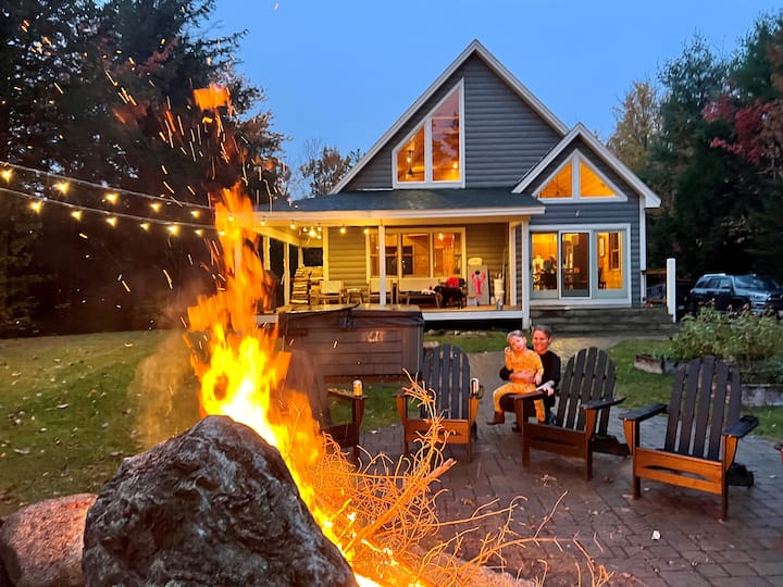 Ideal Maine Mountain Getaway | Sleeps 15 | Hot Tub - Greenwood, ME