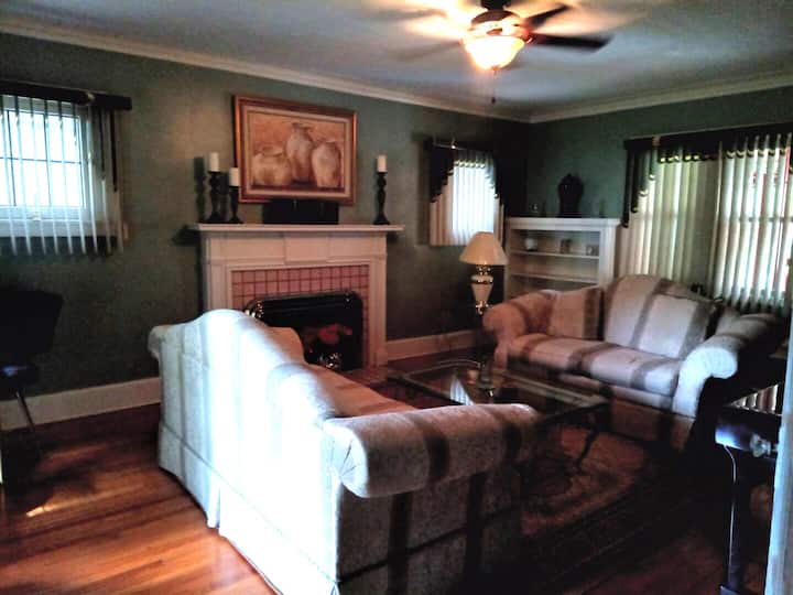 Hospitality Near Mill Creek Park 1 - Youngstown, OH