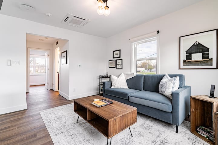 Modern Condo In Louisville - New Albany, IN