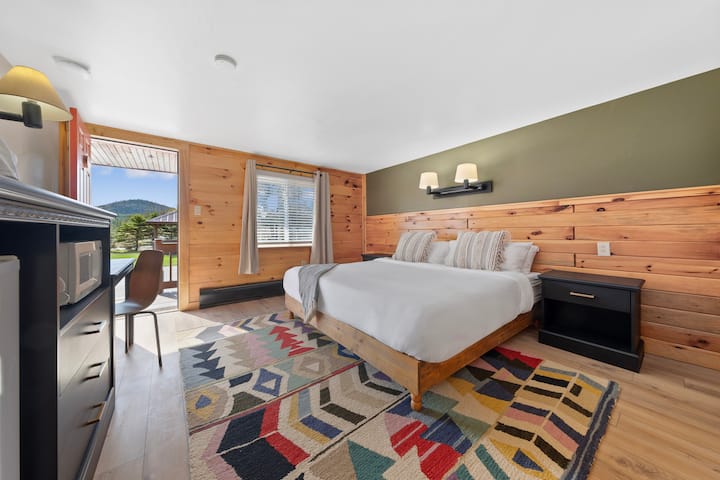 King Room | 2 Min To Whiteface Ski Mt + Beach - Lake Placid, NY