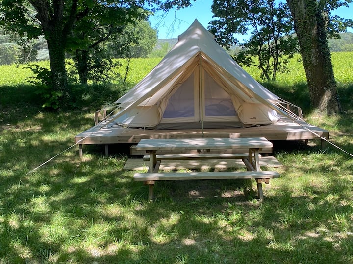 Superbe Tente, Camping Nature - Vallon-Pont-d'Arc