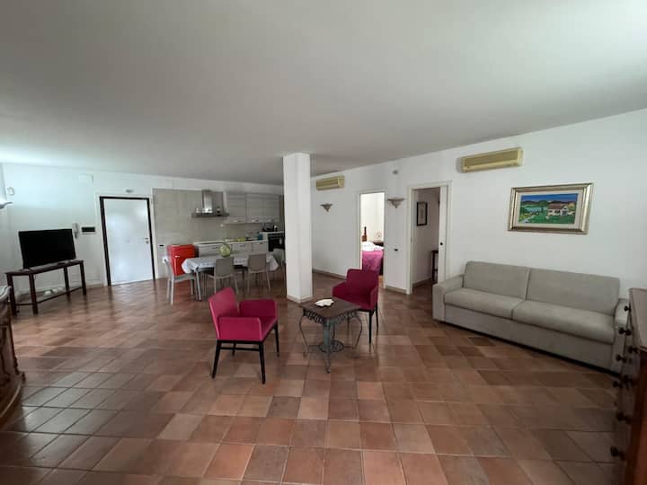 Wild - Appartamento 6 Posti Con Cucina - Nettuno