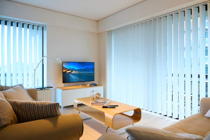 Appartement Spacieux Avec Parking Et Terrasse ! - La Panne