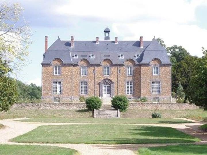 Suite Royale - La Vie De Chateau - Carquefou