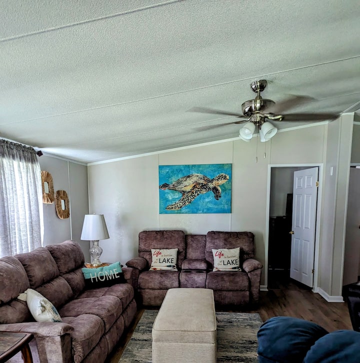 Lake Moultrie Retreat - Lake Moultrie, SC