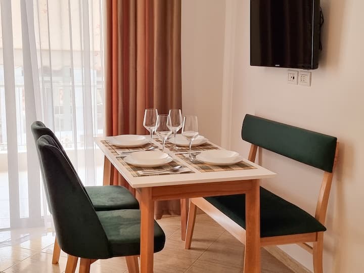 Cozy One-bedroom Retreat With Street View (1) - Sarandë