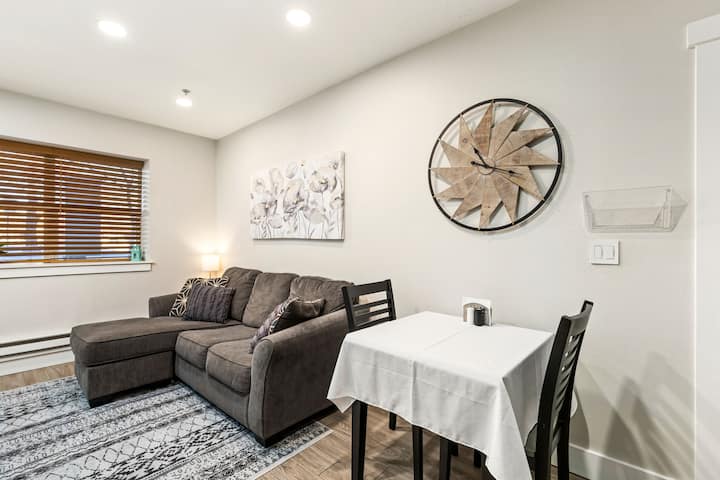 One Bedroom Suite, Aisling Suites - Great Falls, MT