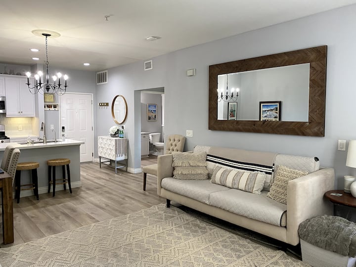 Private Condo In  Safe Central Location - Newport Beach, CA