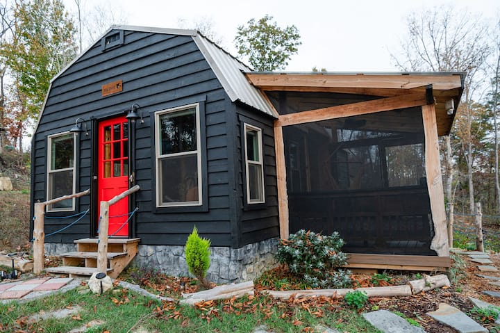 Moody & Modern: Cabin W. Sunlit Patios Above Nooga - Chattanooga, TN