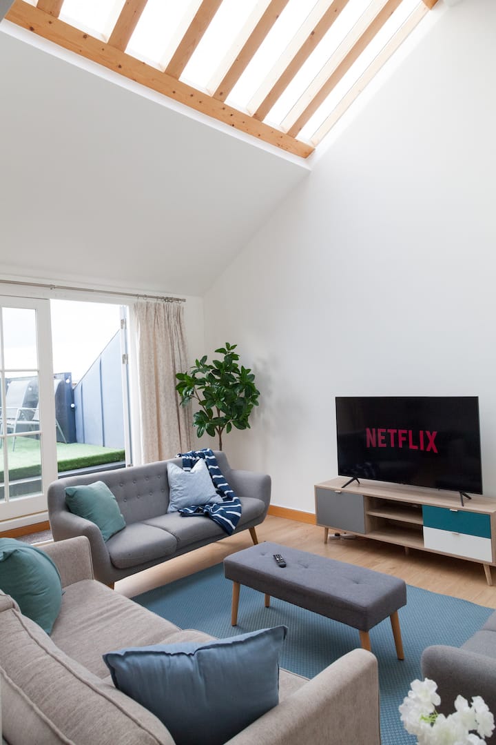 % Roof Top Penthouse | Liverpool Skyline | Luxury - Wirral