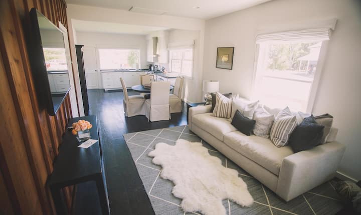 Happy Canyon "Bubbles" Cottage - Santa Ynez, CA