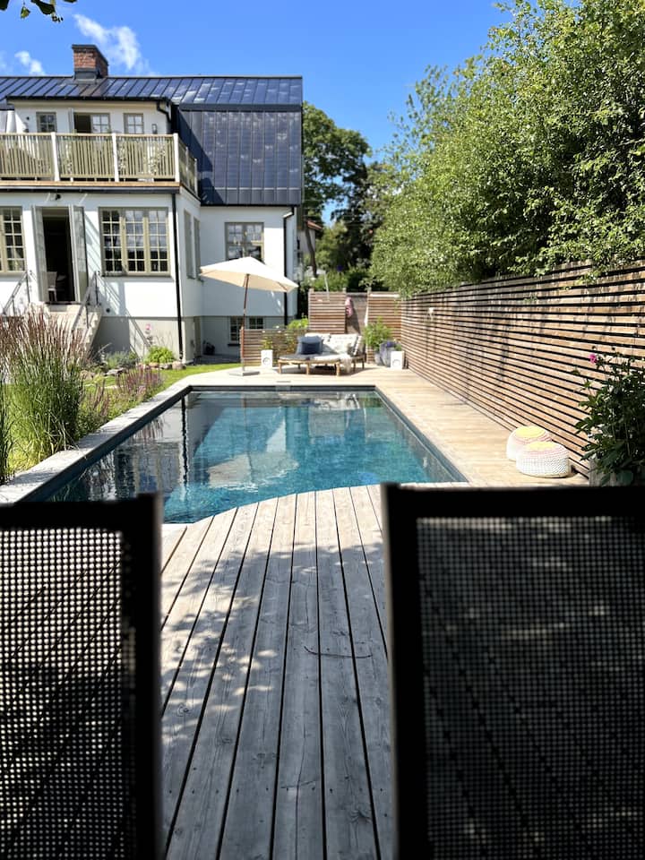 Large House With Pool - Stockholm