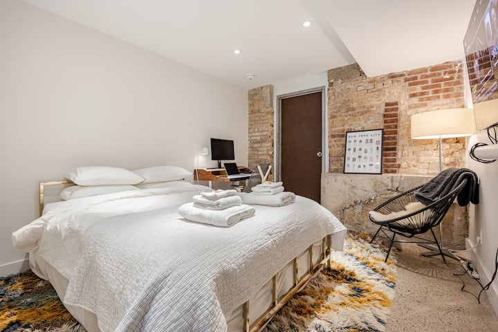 Modern Victorian - Toronto