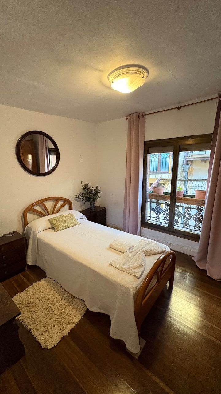 Habitación Exterior Parte Vieja - San Sebastián
