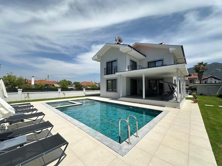 Merkezde Büyük, Konforlu, Lüx Villa - Ortaca
